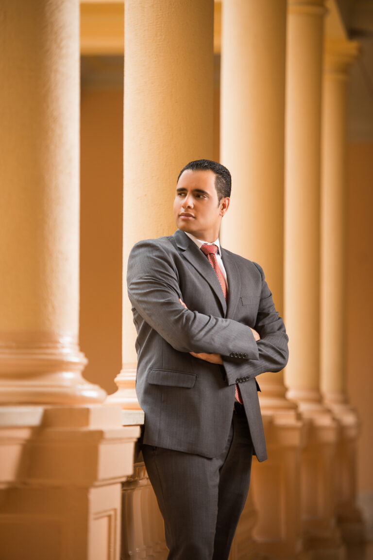 Retratos corporativos Juan Ariel Jimenez - Greg Dotel Photography